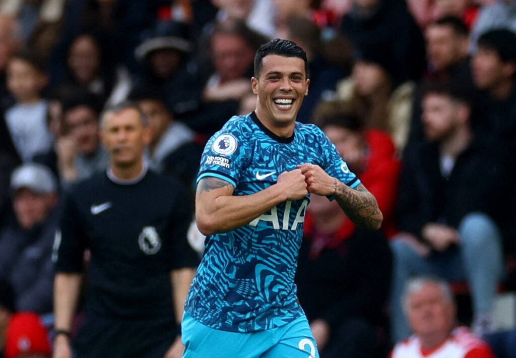 Best premium and mid-price FPL defenders for 2023/24 - Best FPL Tips ...