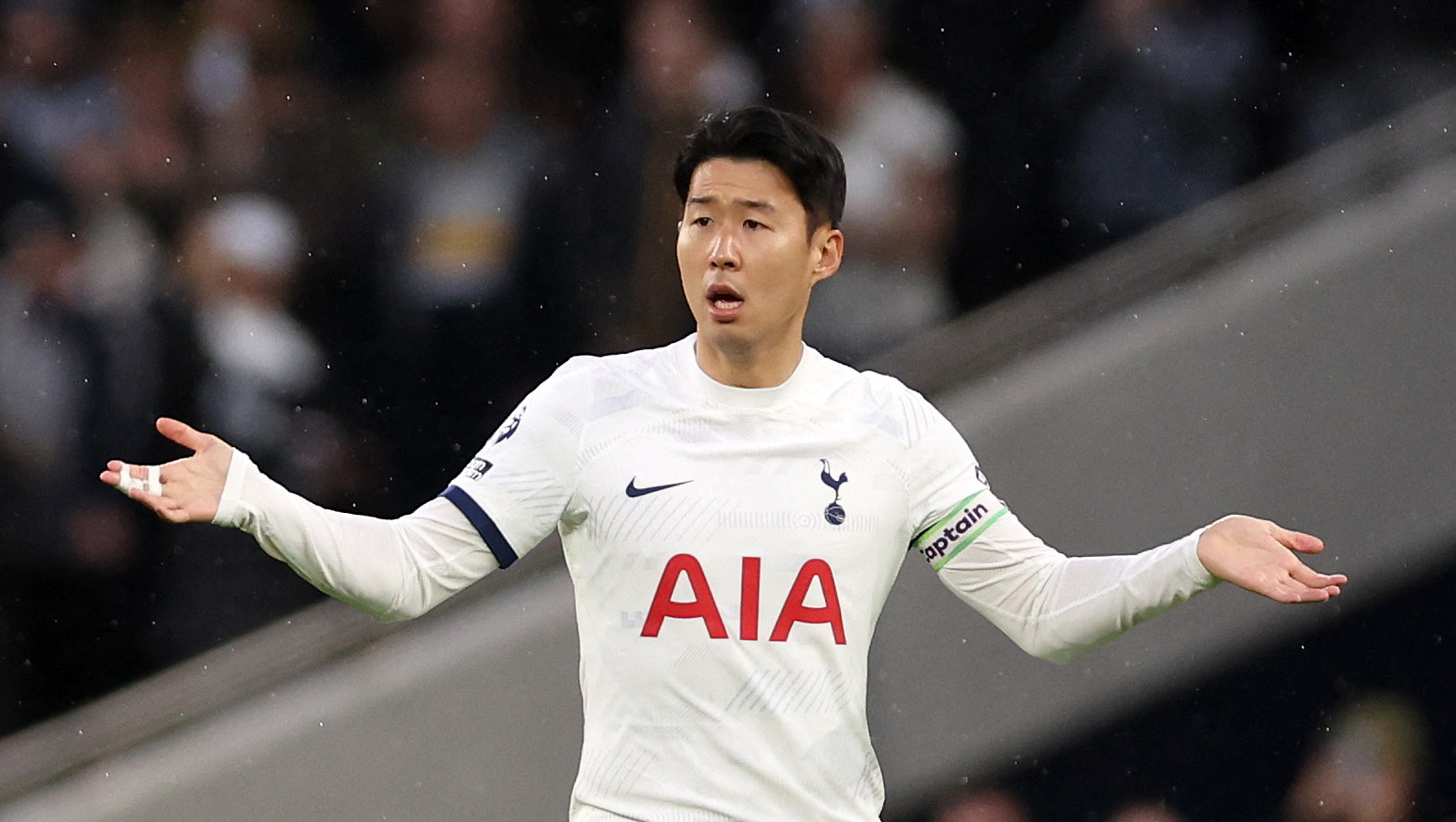 Shouting the odds: The bookies’ Free Hit team - Best FPL Tips, Advice ...