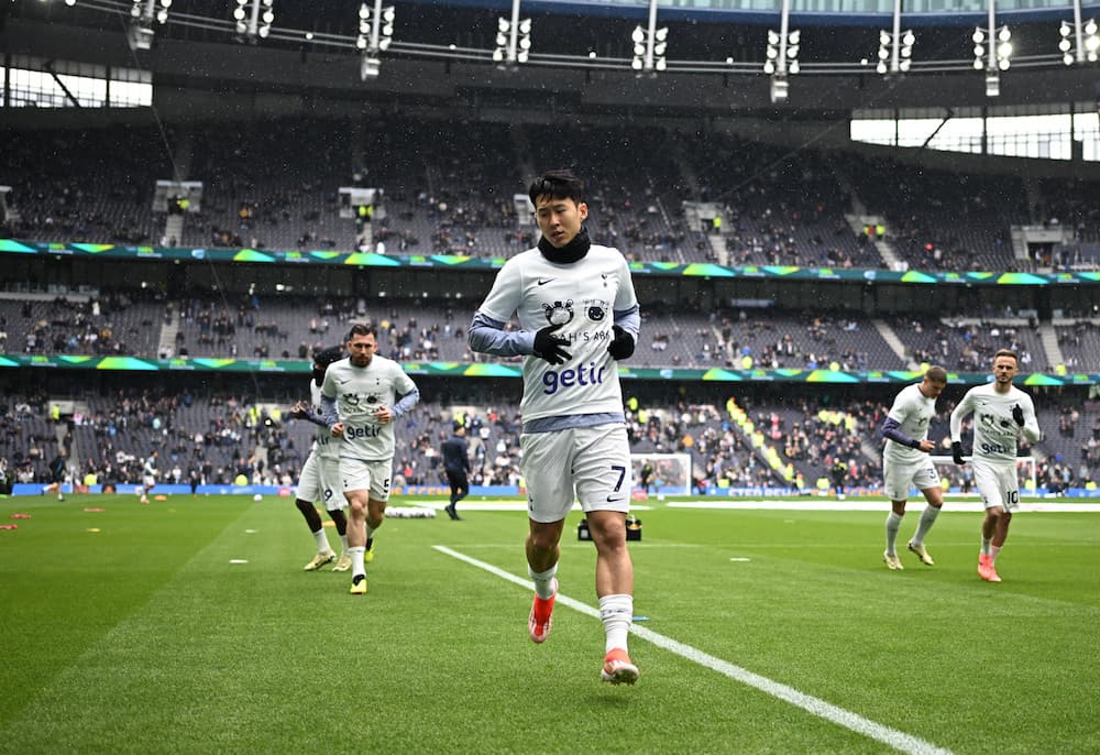 Bournemouth v Brighton/Spurs v Arsenal team news: Johnson benched