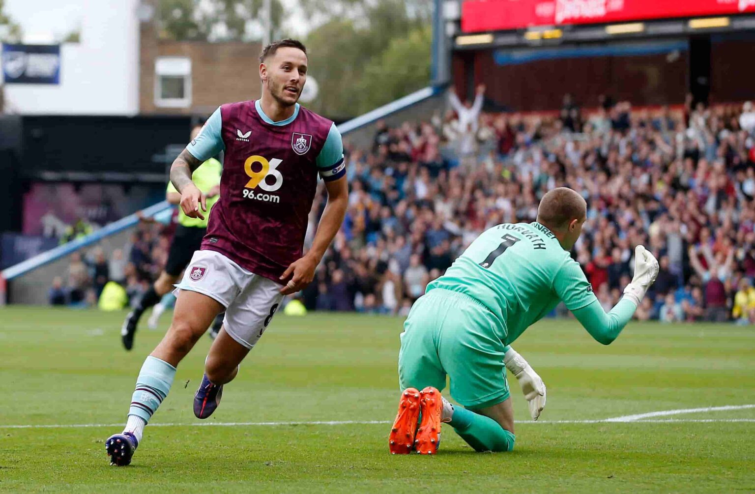 FPL promoted teams: Who are the best Burnley attackers?