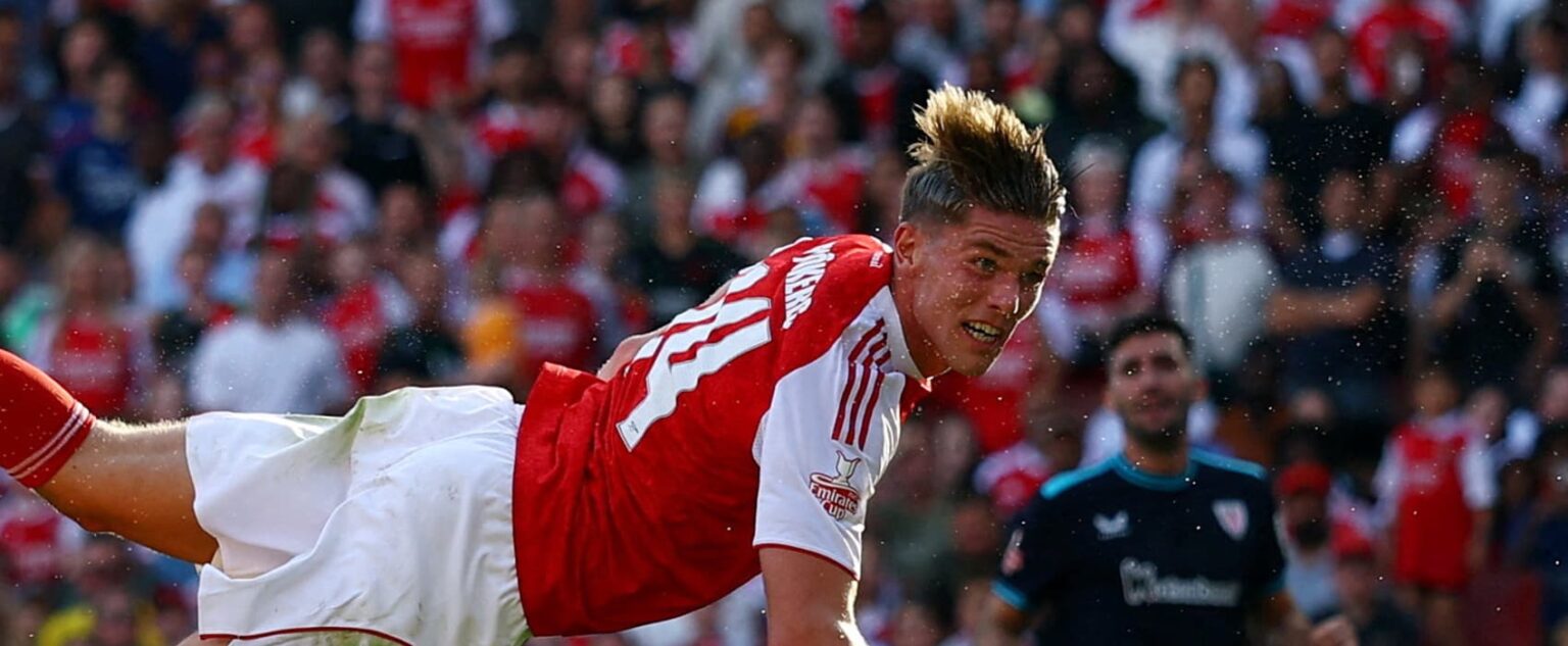 Is Gyokeres taking over pens from Saka at Arsenal?