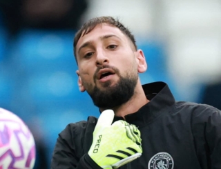 Man City v Man Utd team news: Donnarumma, Gvardiol, Foden + Sesko start ...